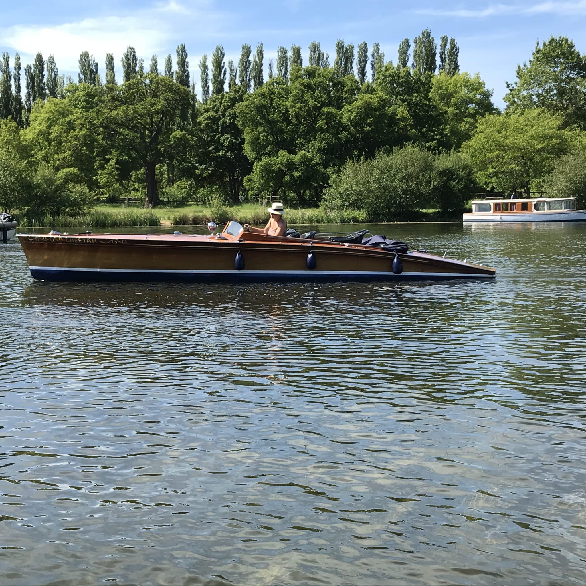 Cheetah – Andrews slipper stern launch - Henley Sales & Charter
