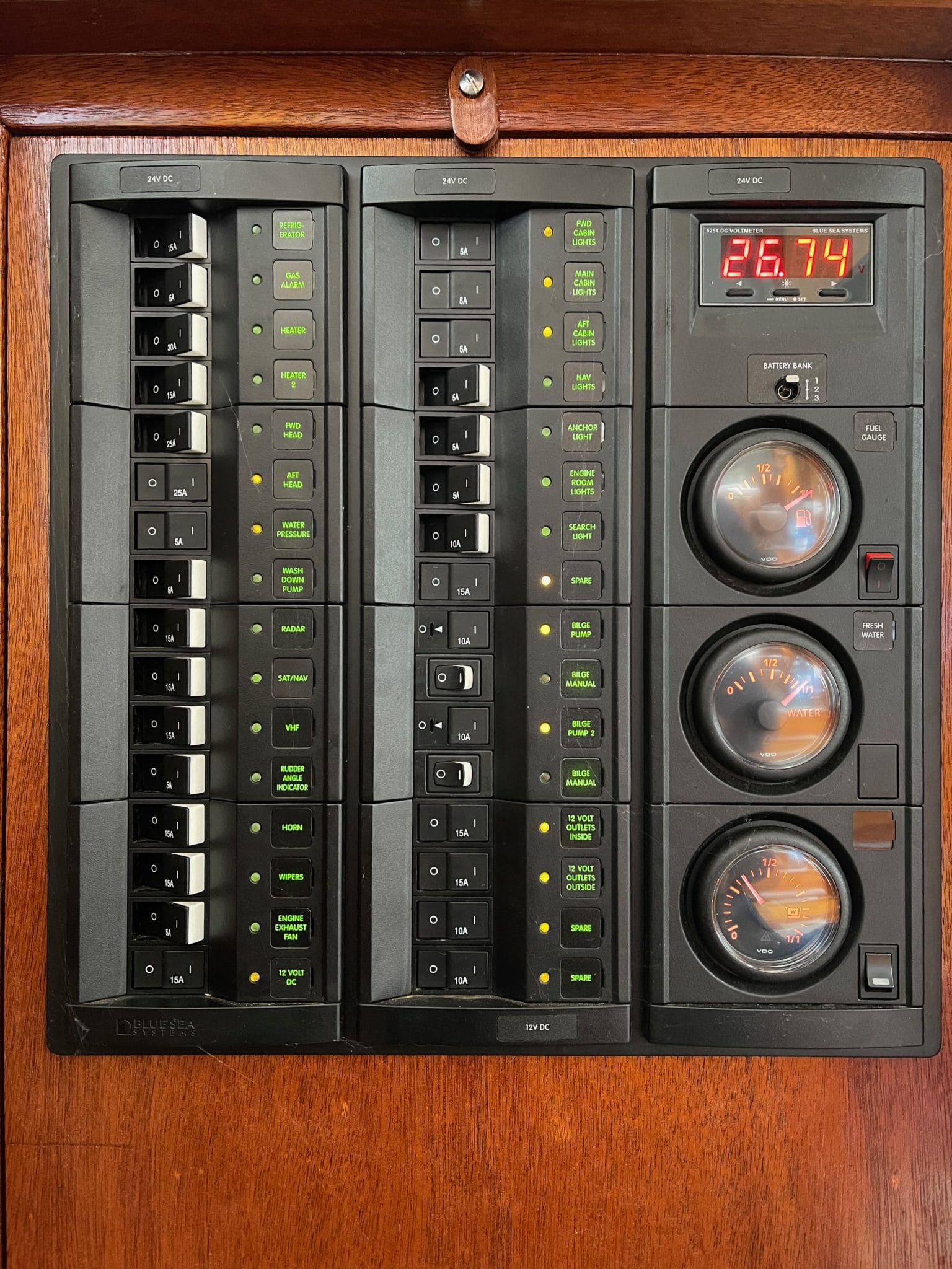 New Venture - a 40ft Bates Starcraft - Henley Sales & Charter